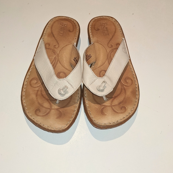 Born | Shoes | Born Leather Thong Flip Flop Sandal Size 6 | Poshmark